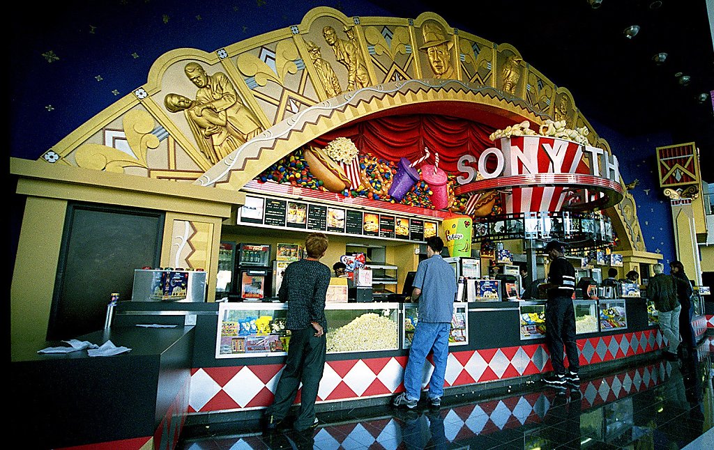 Ask Mick LaSalle: Love your fellow loud eaters