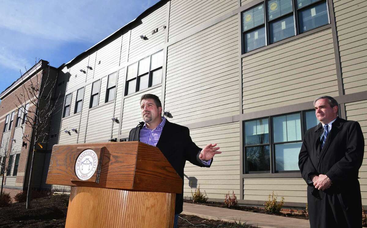 Photos: A new shopping and living address