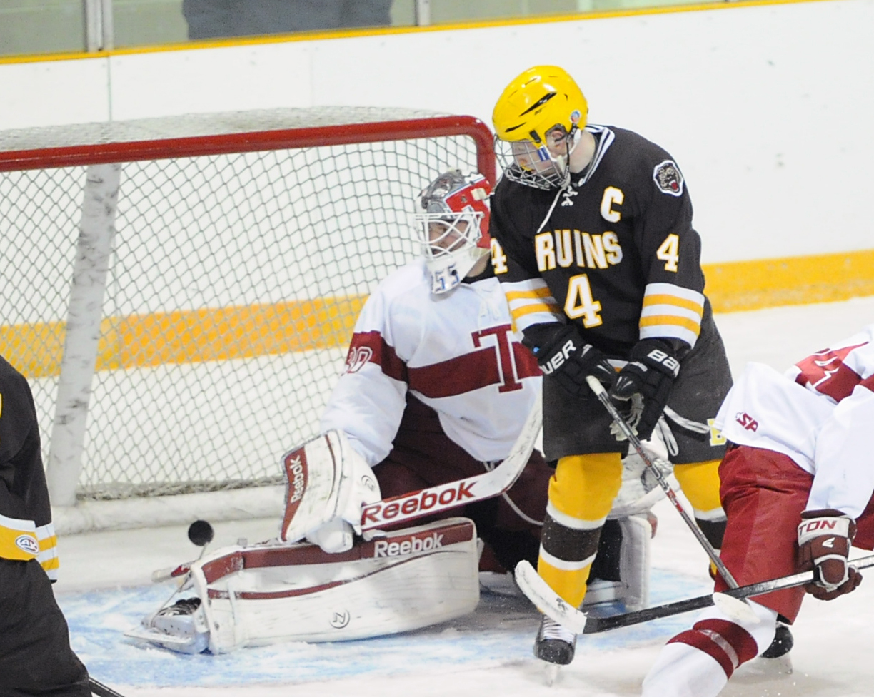 Brunswick hockey loses late lead, drops season-opener to Taft