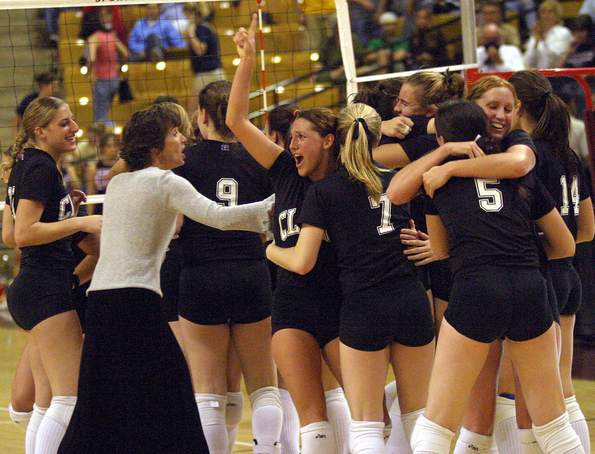 UIL state volleyball: Alamo City links quite abundant