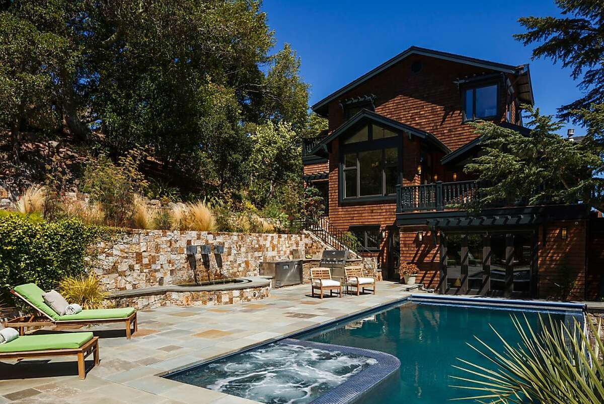 Tiburon estate with beach access, lavish amenities