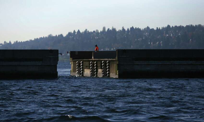 Tour of SR 520 floating bridge construction site