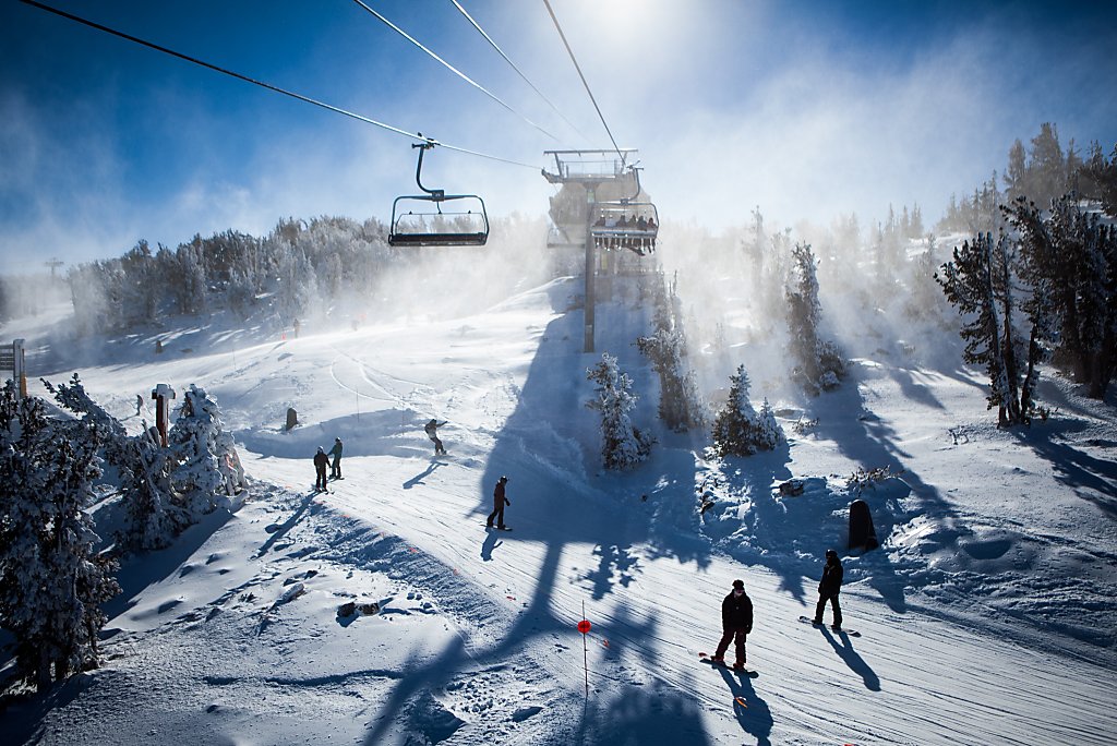 Snowboarder dies in accident at Heavenly resort