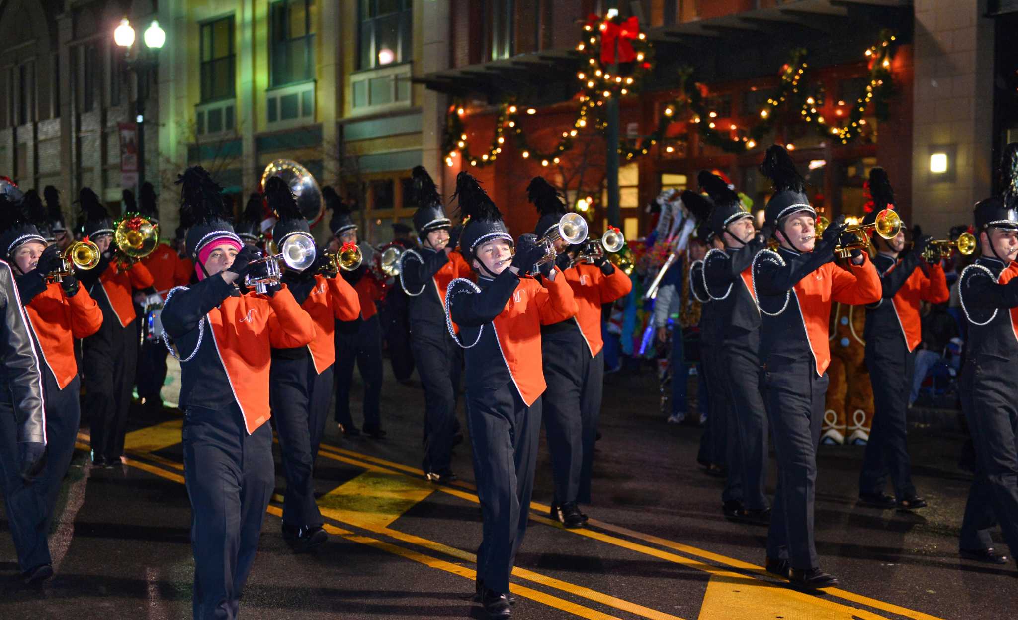 Photos: Melodies for the season