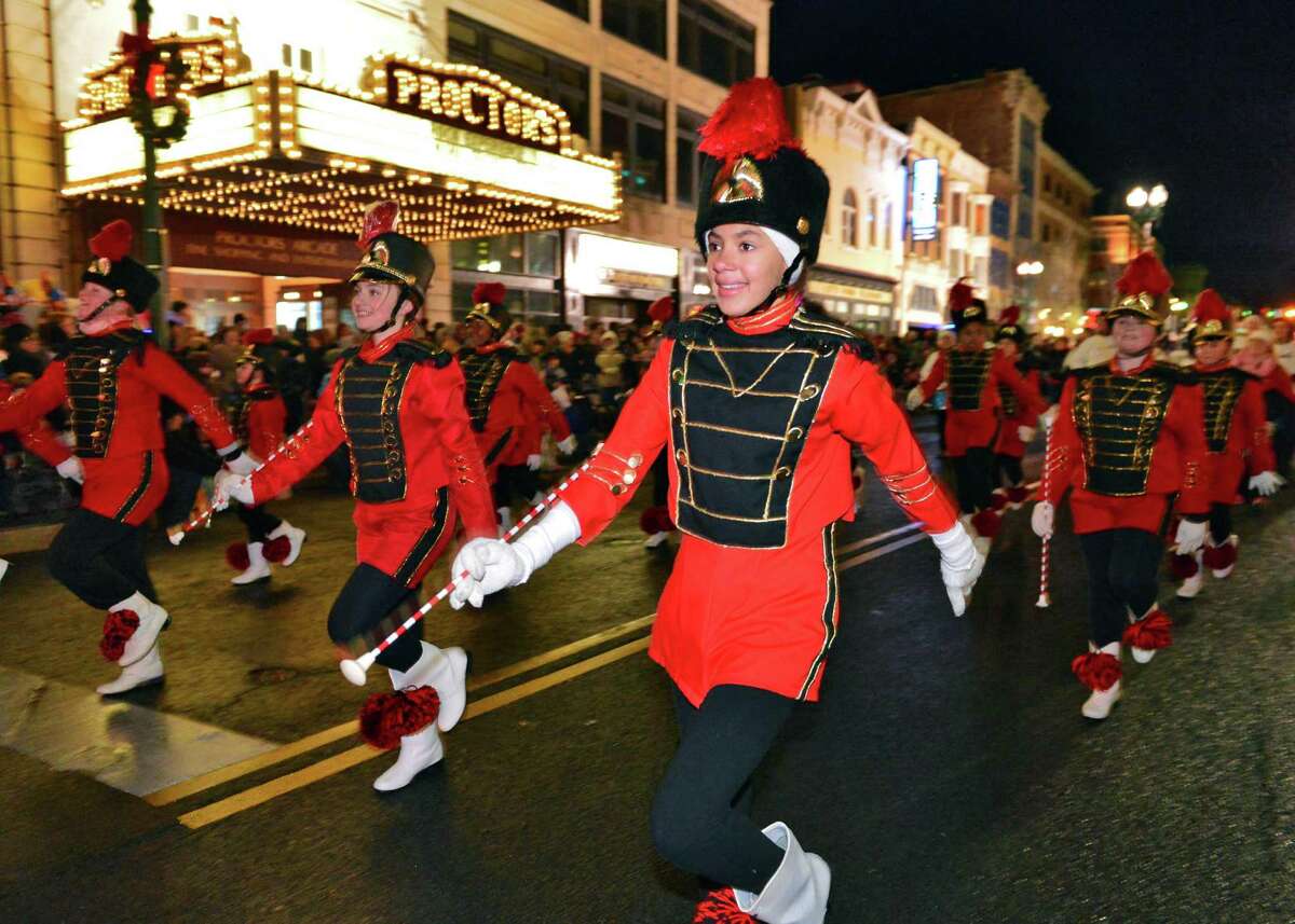 Photos: Melodies for the season