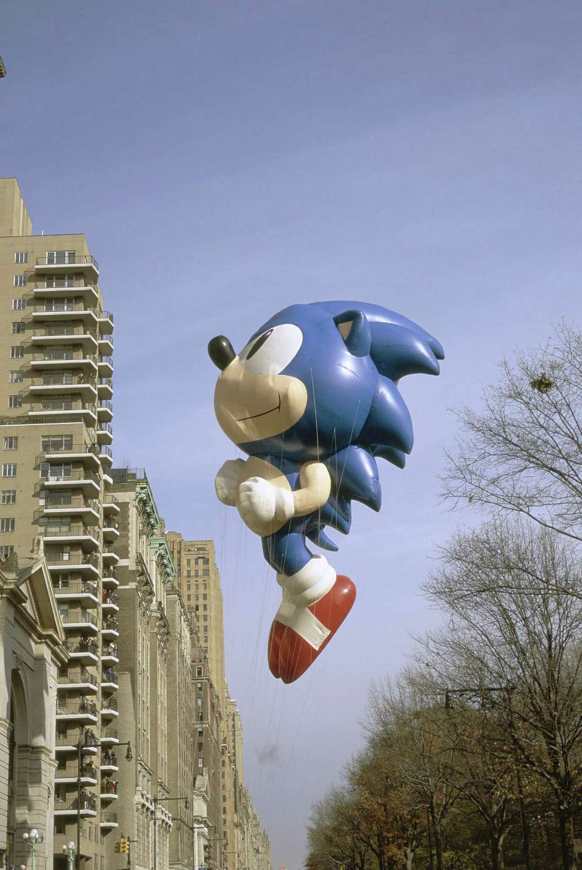 Woodlands students create robot to cut ribbon at Macy's parade