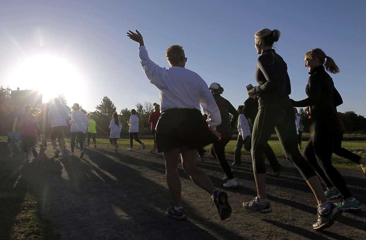 Runners gobble up chance to run in turkey trots