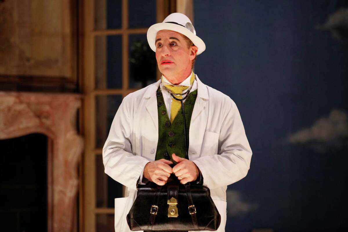 Steven Epp returns to New Haven in another comedy