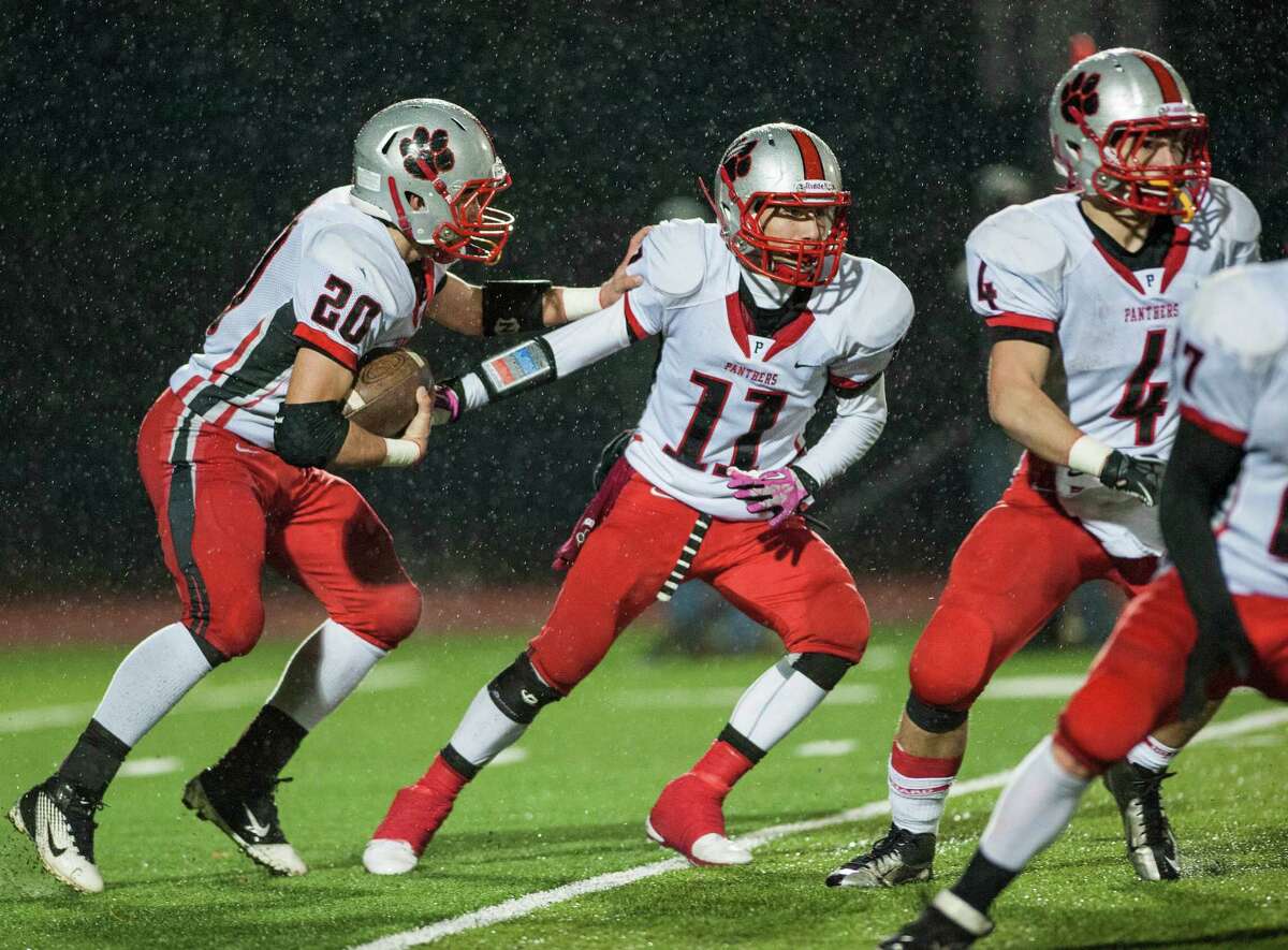 Oxford tops Pomperaug