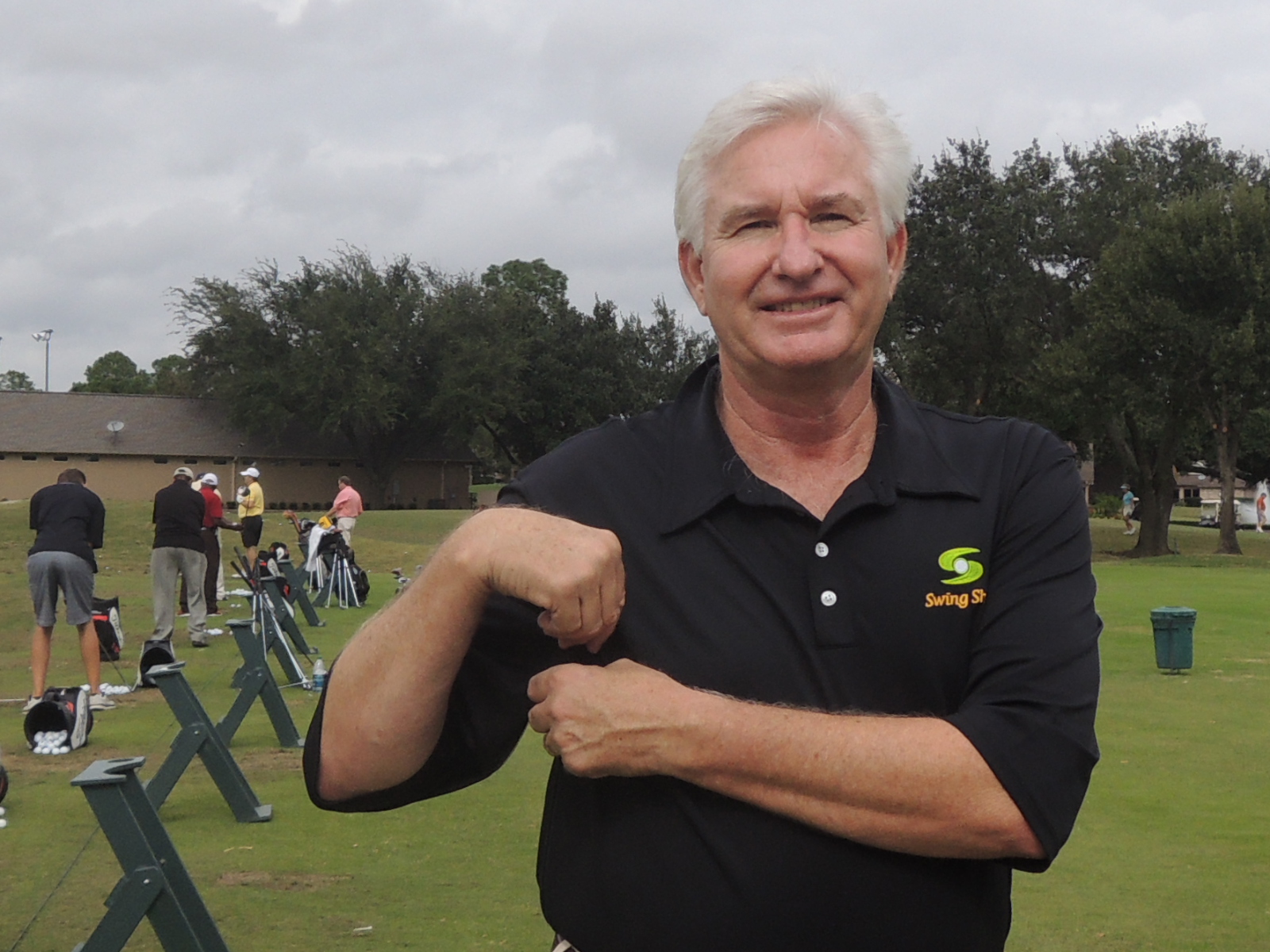 Local golf notebook: Collins introduces a swing aid in a shirt