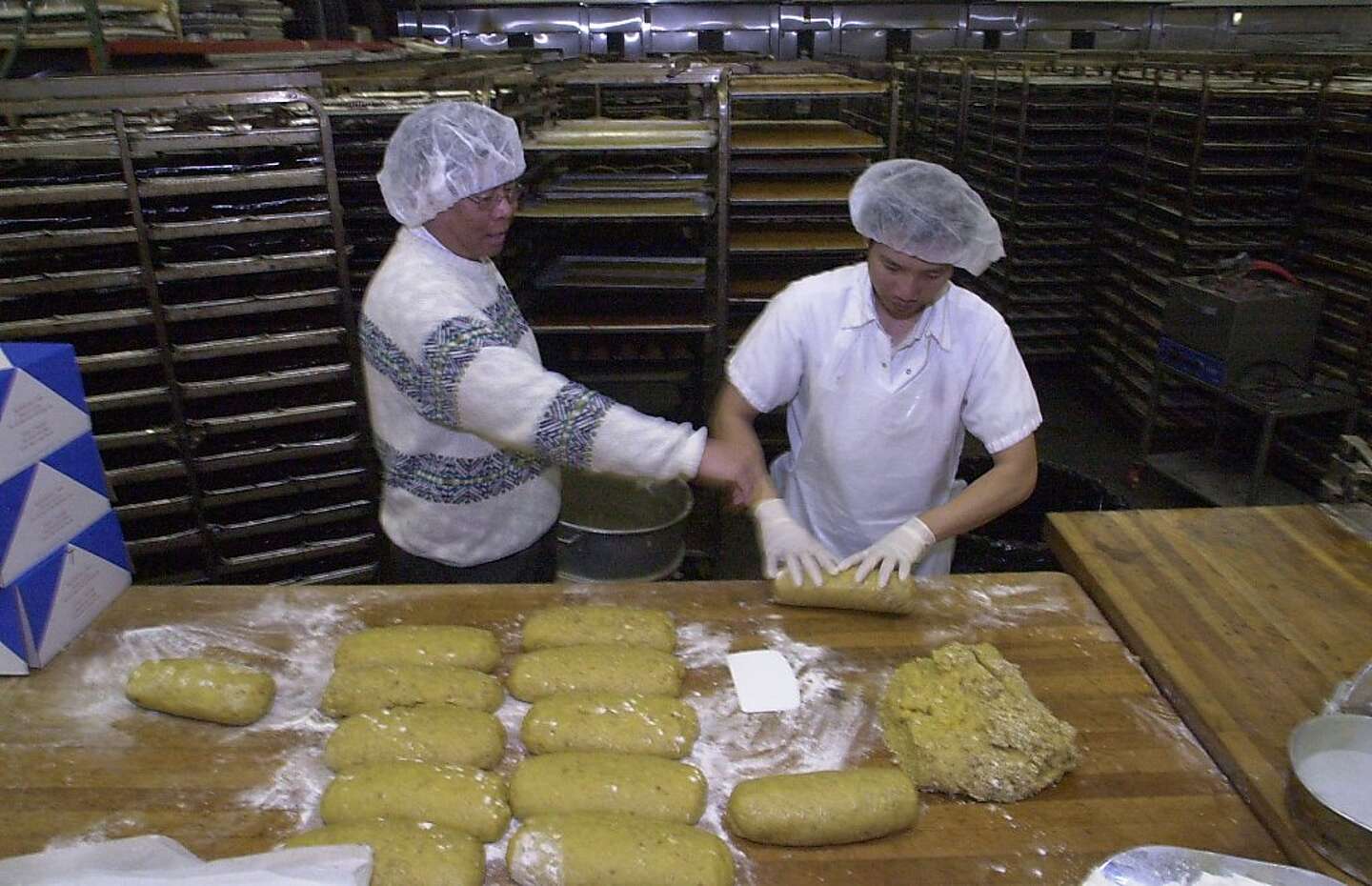 Bakery family hailed by Obama enjoys sweet success