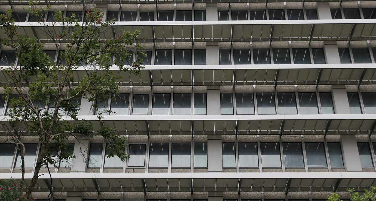 Dear city council: Save the Humble Oil Building!