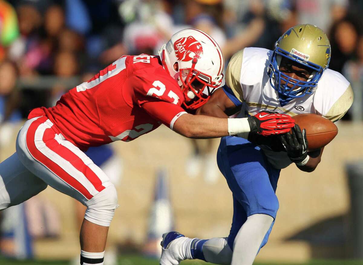 Pearland overcomes slow start to oust Lamar