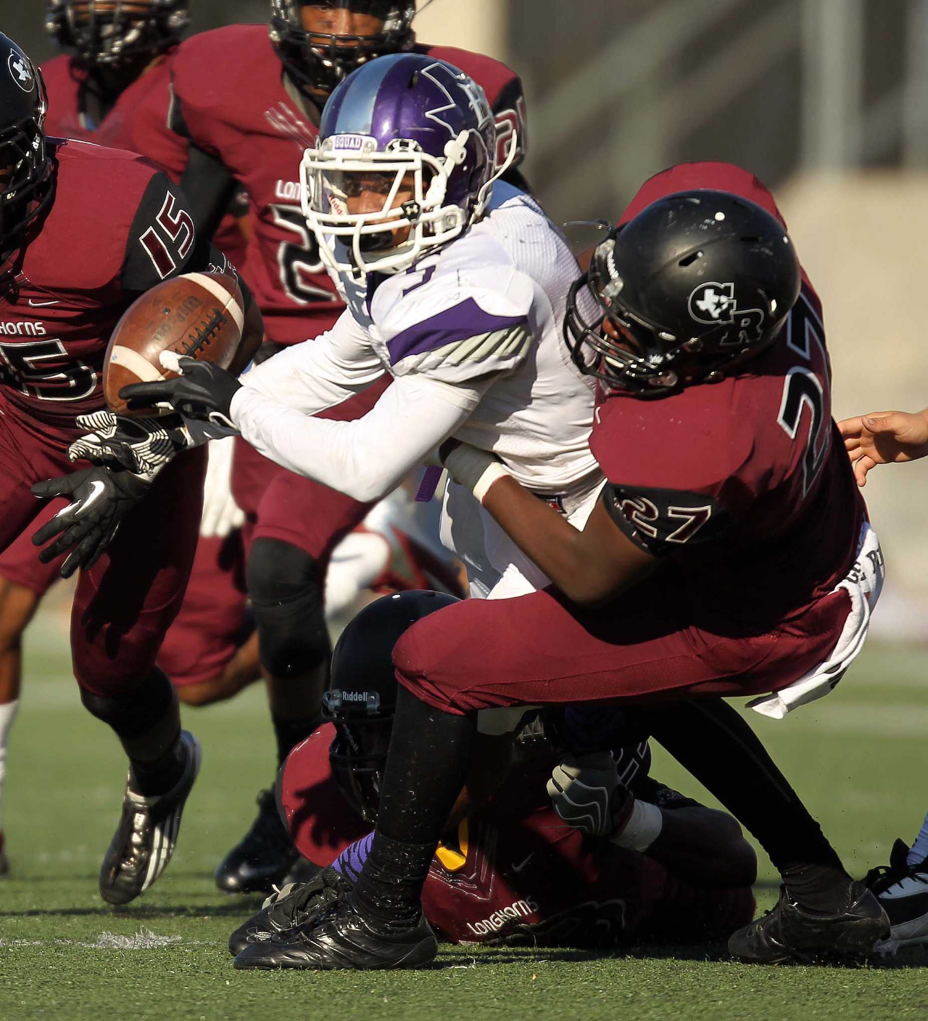 George Ranch extends 4A playoff run with 37-28 win over Elgin