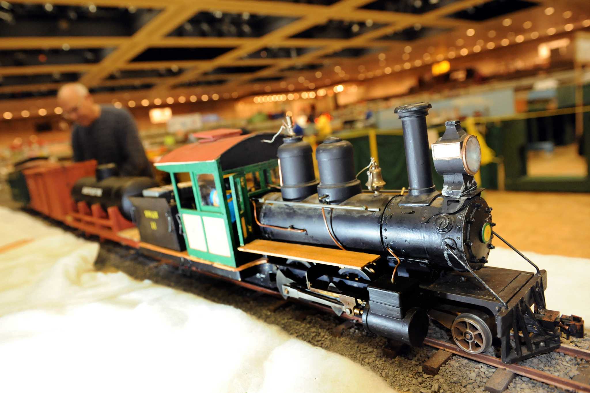Region hosts model train shows