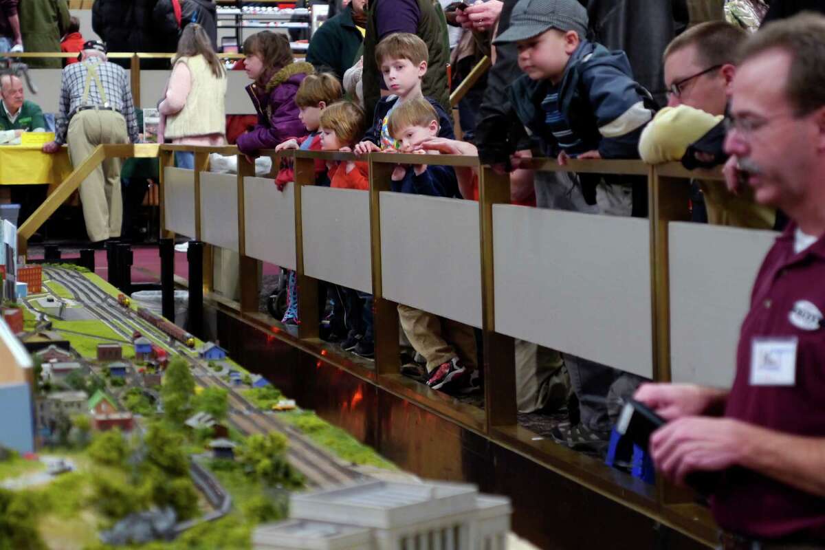 Region hosts model train shows