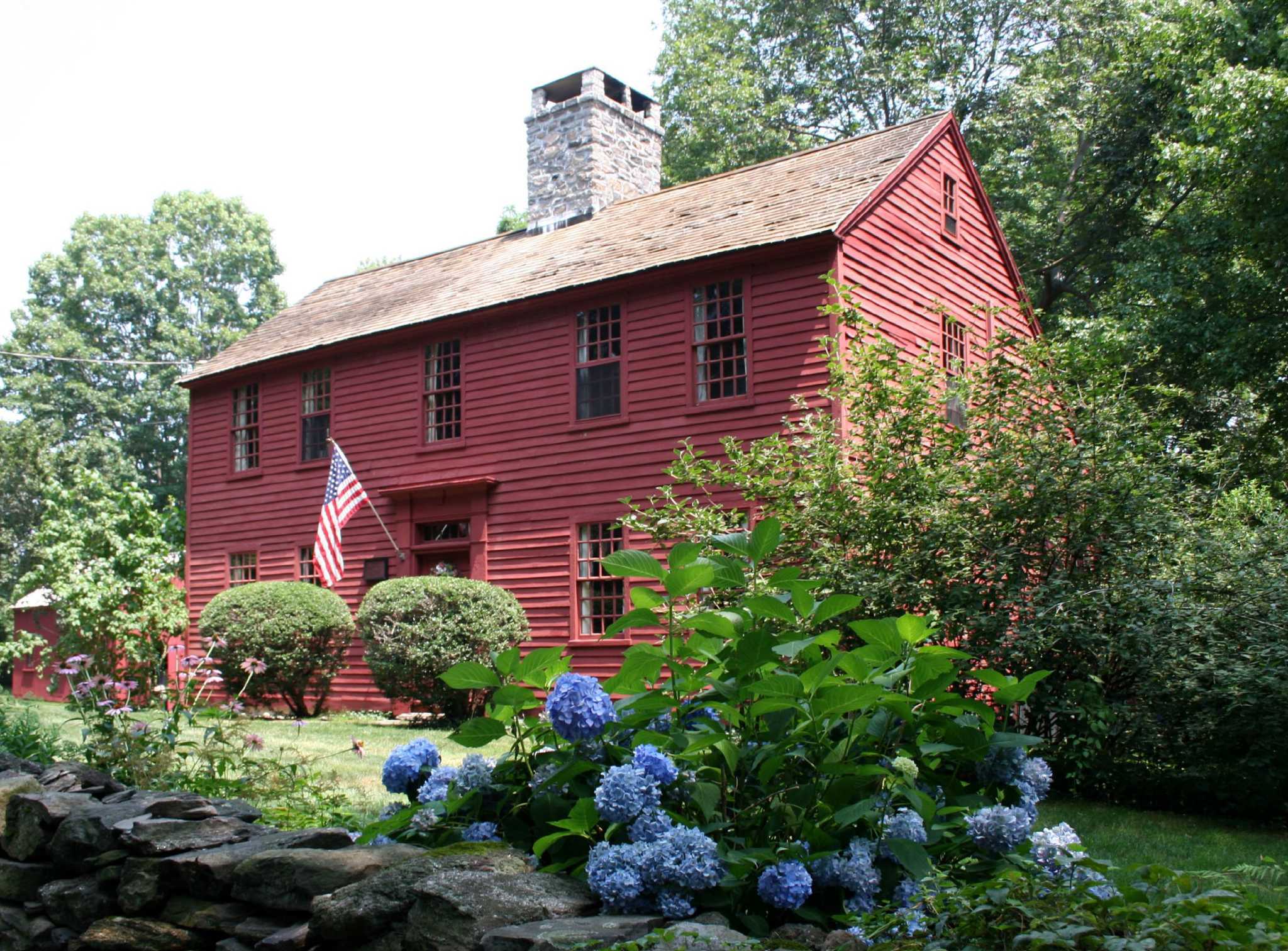 On the market: Classic saltbox is home to more than three centuries of ...
