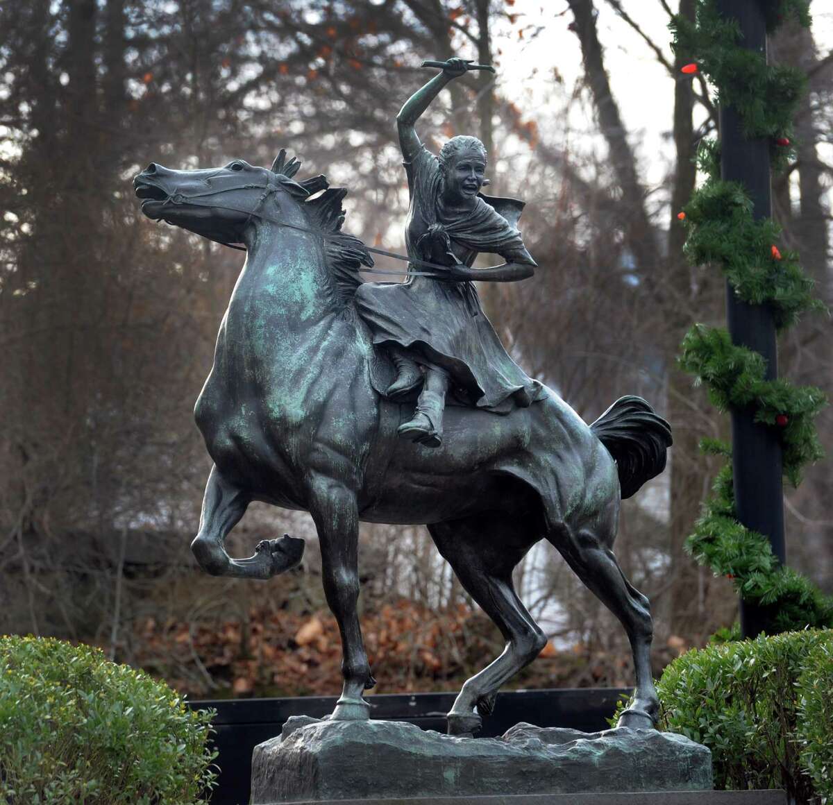 Discovery Museum sculpture up for auction