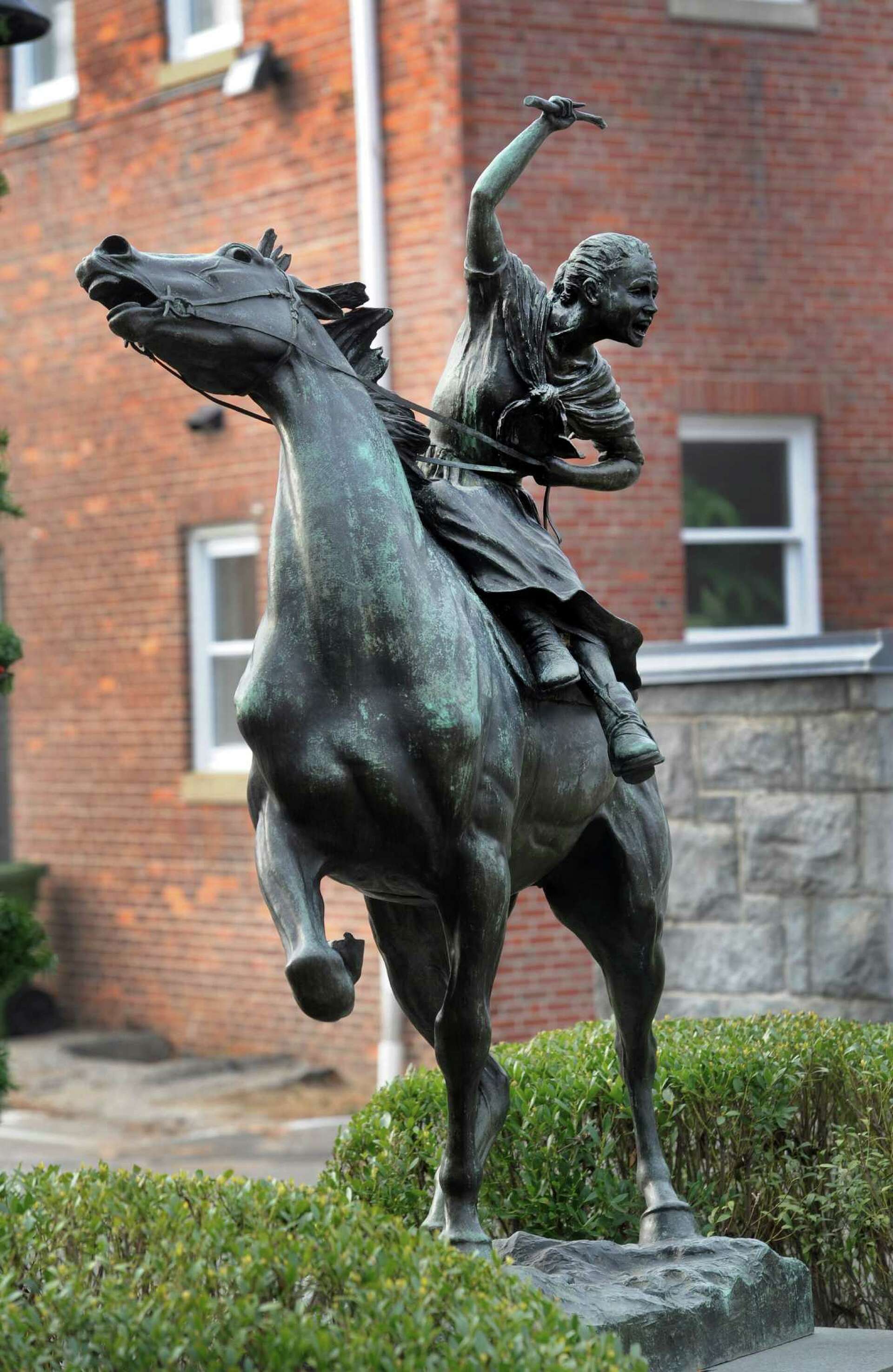 Discovery Museum sculpture up for auction