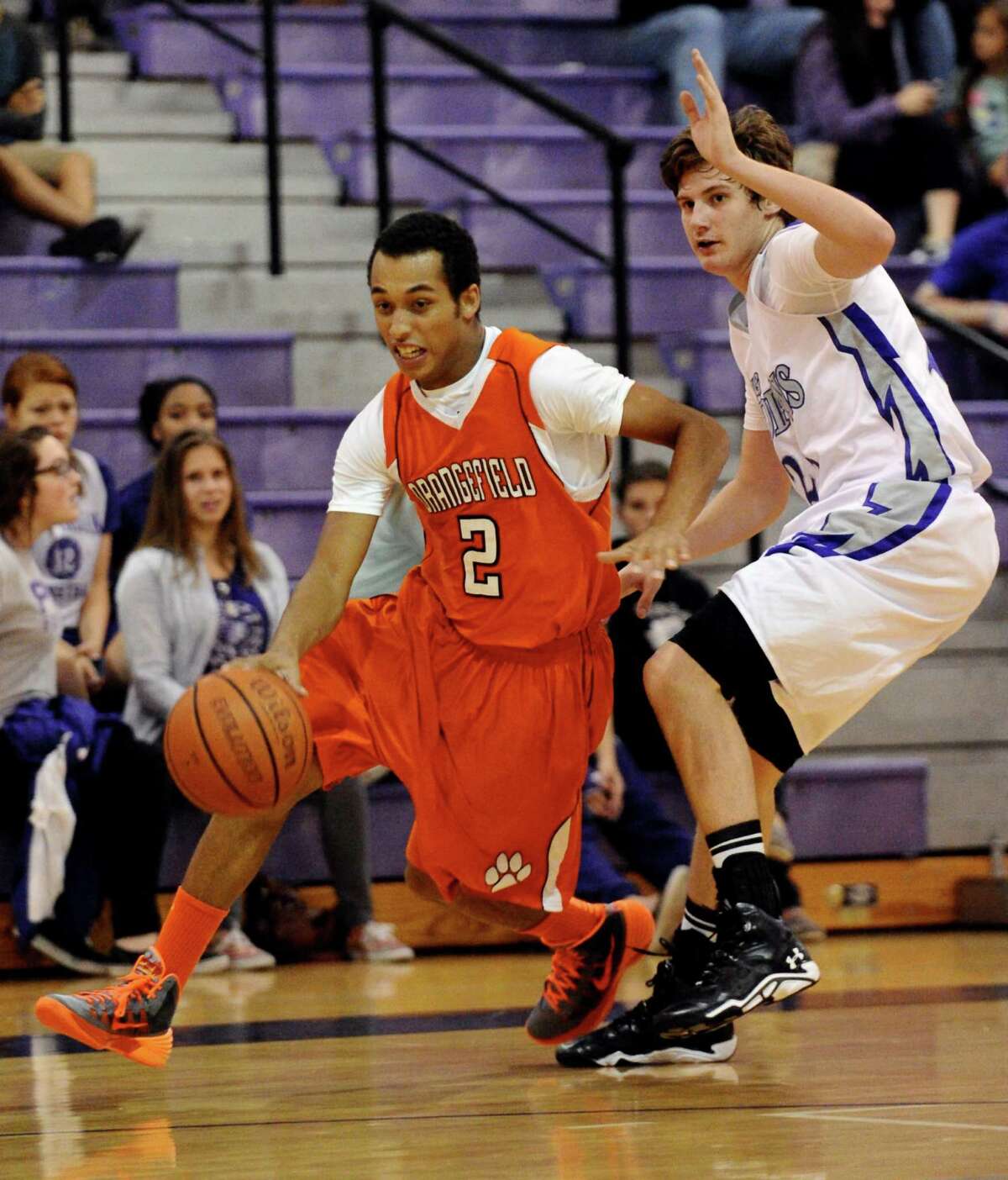 Orangefield survives late PN-G rally