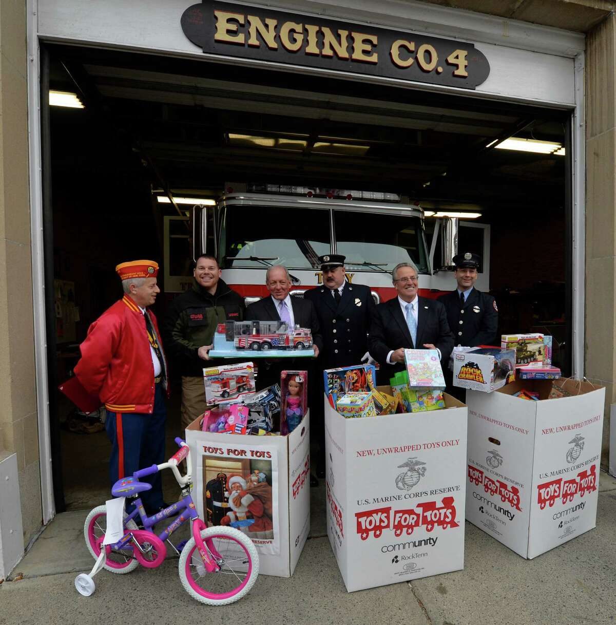 Marines, firefighters aid Toys for Tots