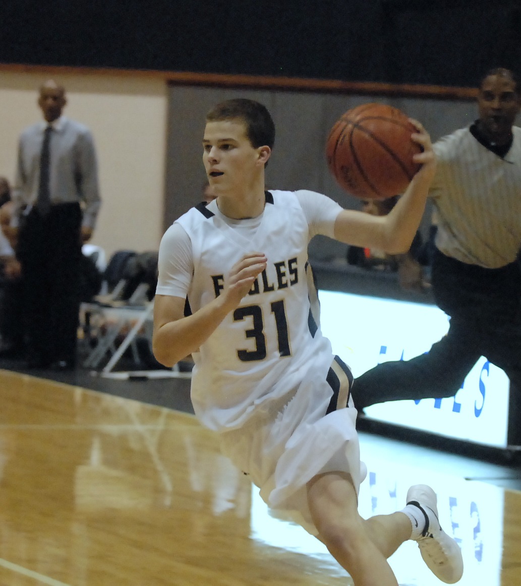 Mouton pushes Second Baptist boys hoopsters to new heights