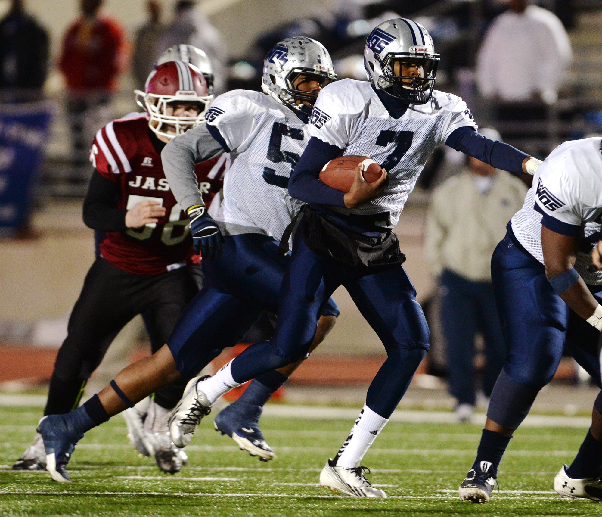 WO-S QB following in the steps of his NFL dad