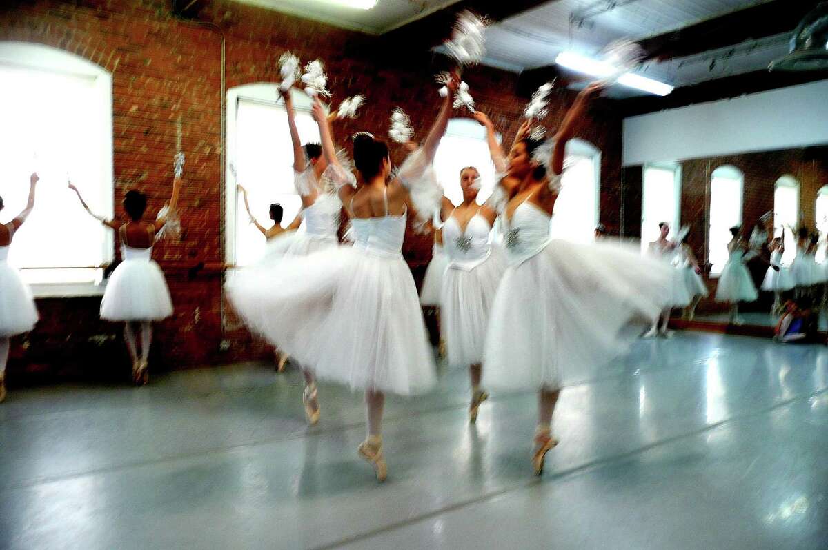 Visions of Sugarplums: Greenwich Ballet Academy dancers prepare for ...