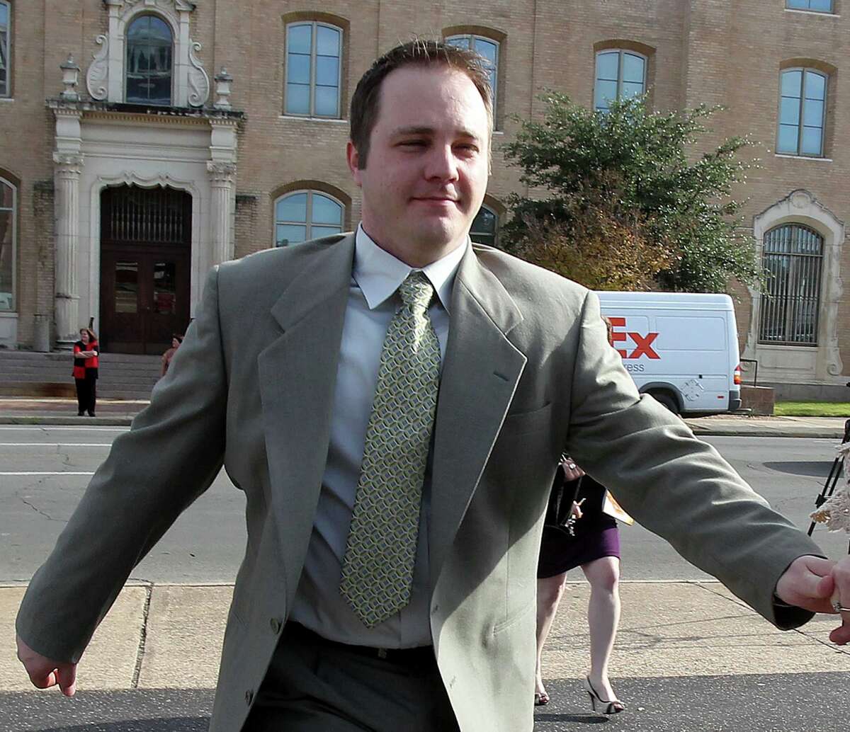 Ex-paramedic sentenced in pipe bomb case