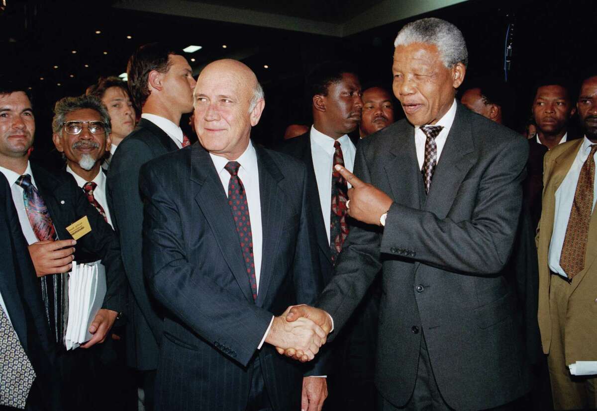 Houstonians honor Nelson Mandela