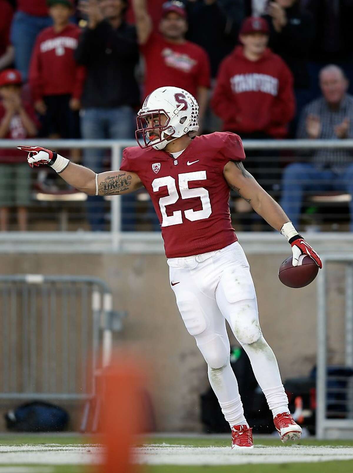 Tyler Gaffney returns to run among Stanford's best