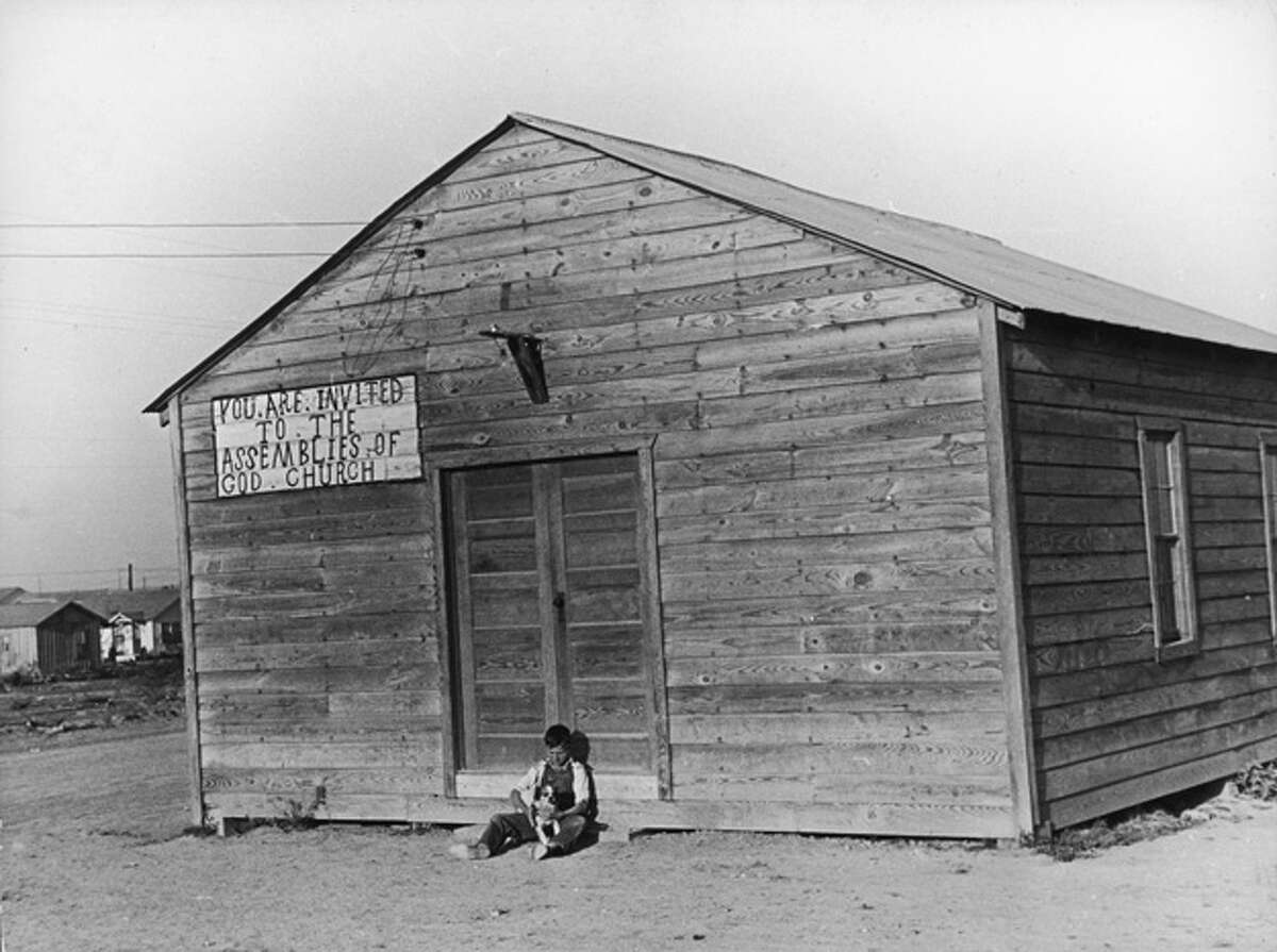 Historical photos show life during the oil boom in Texas