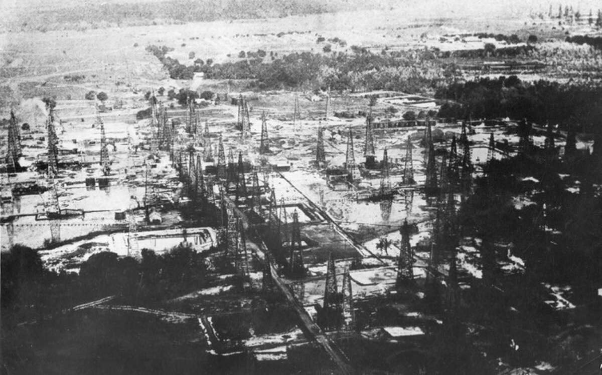 Historical photos show life during the oil boom in Texas