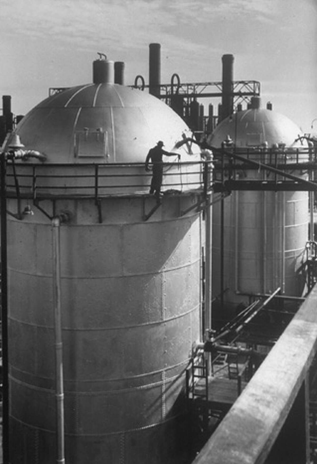 Historical photos show life during the oil boom in Texas