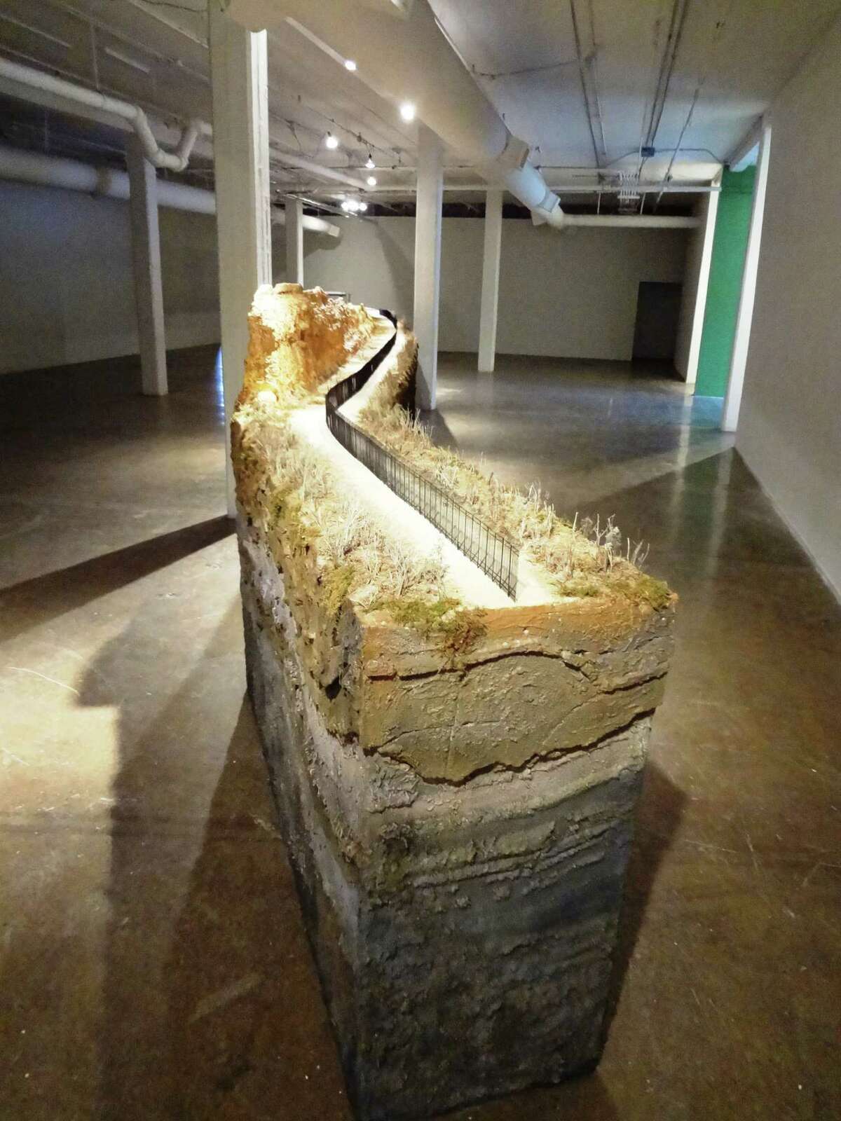 'Broken Landscape III' explores border