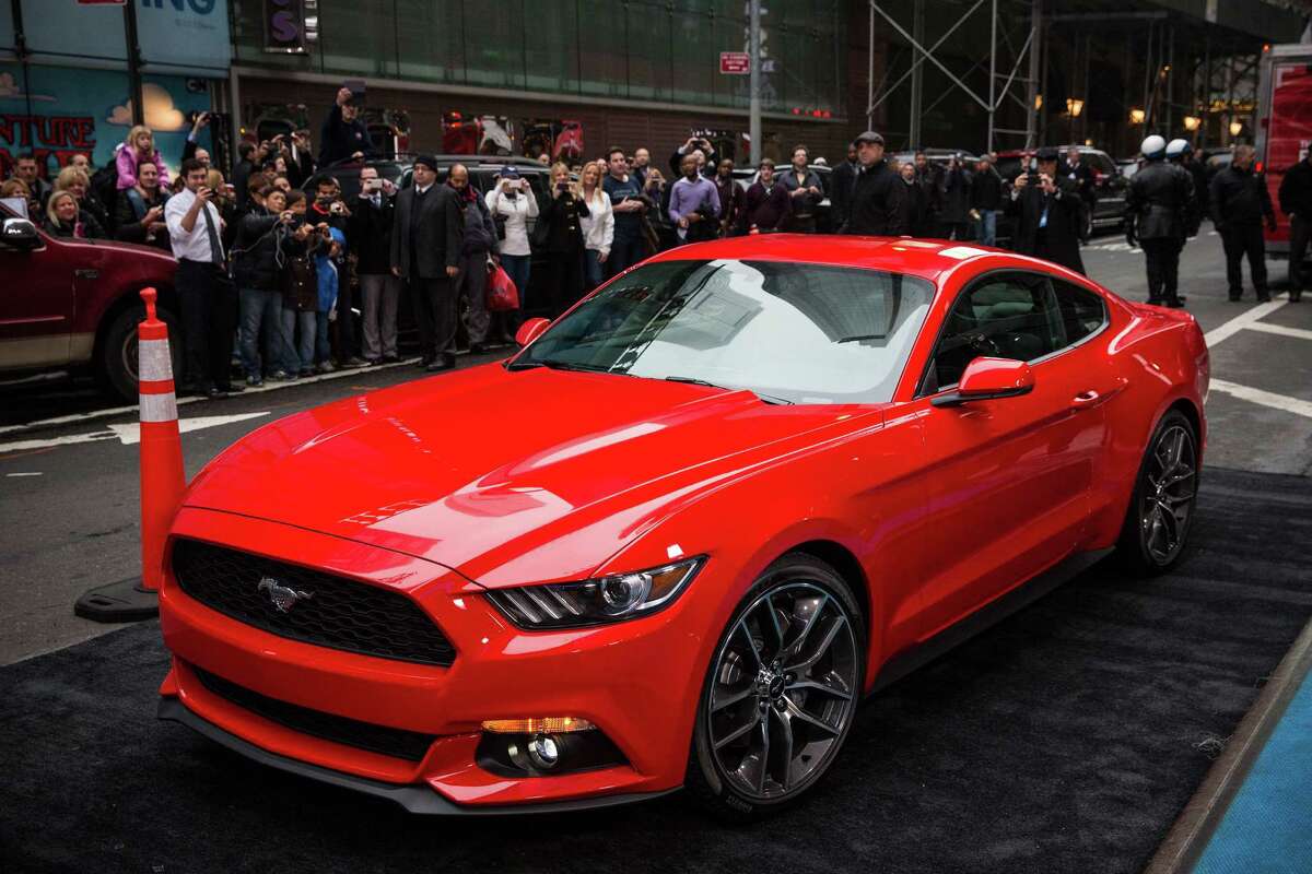 New Mustang true to tradition with modern touches