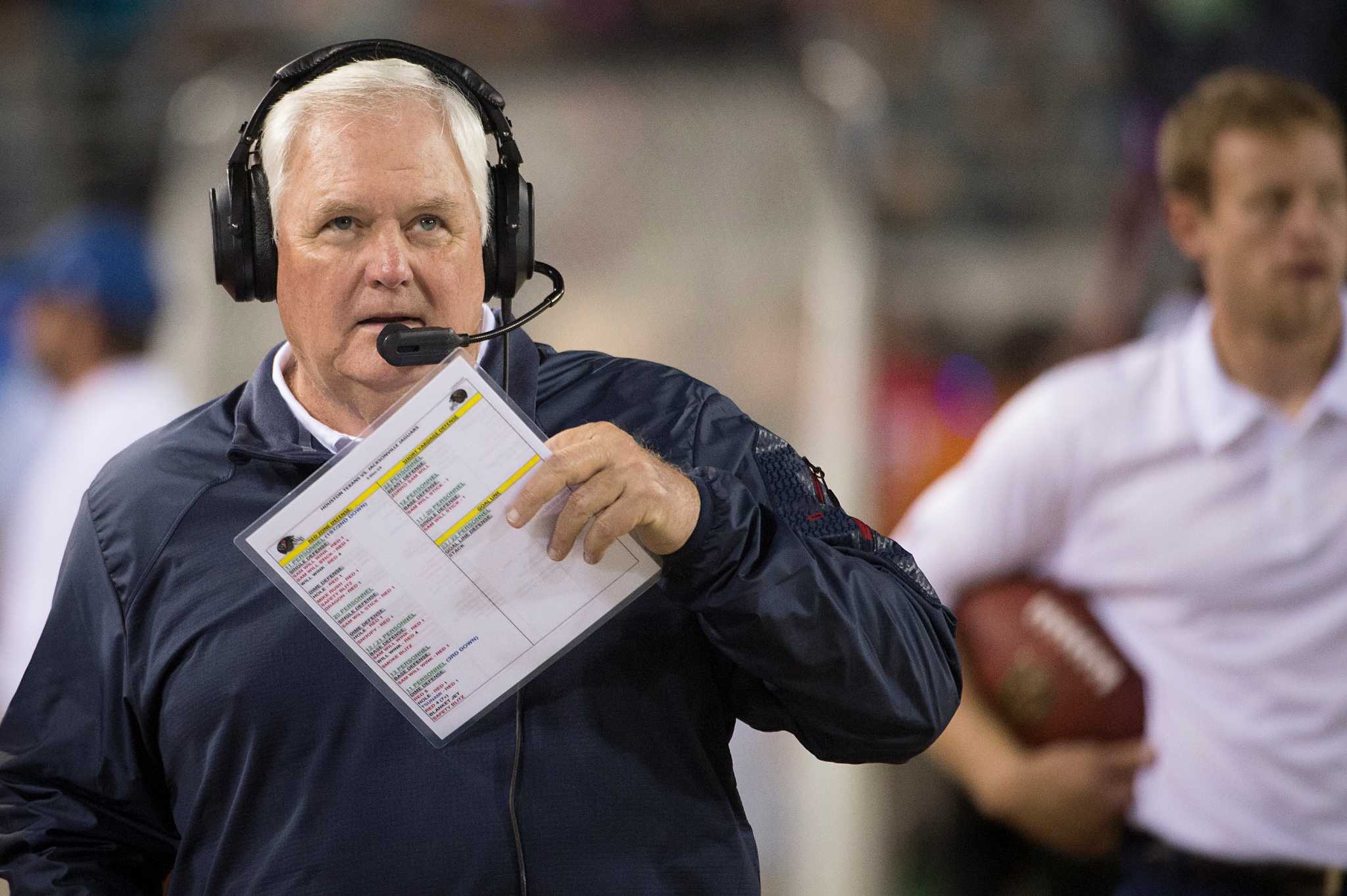 Does Phillips stand a chance to lose Texans' interim tag? Yes and no