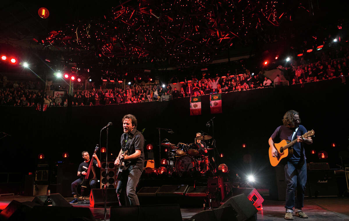 Seattle's Pearl Jam appears on Rock and Roll Hall of Fame Ballot