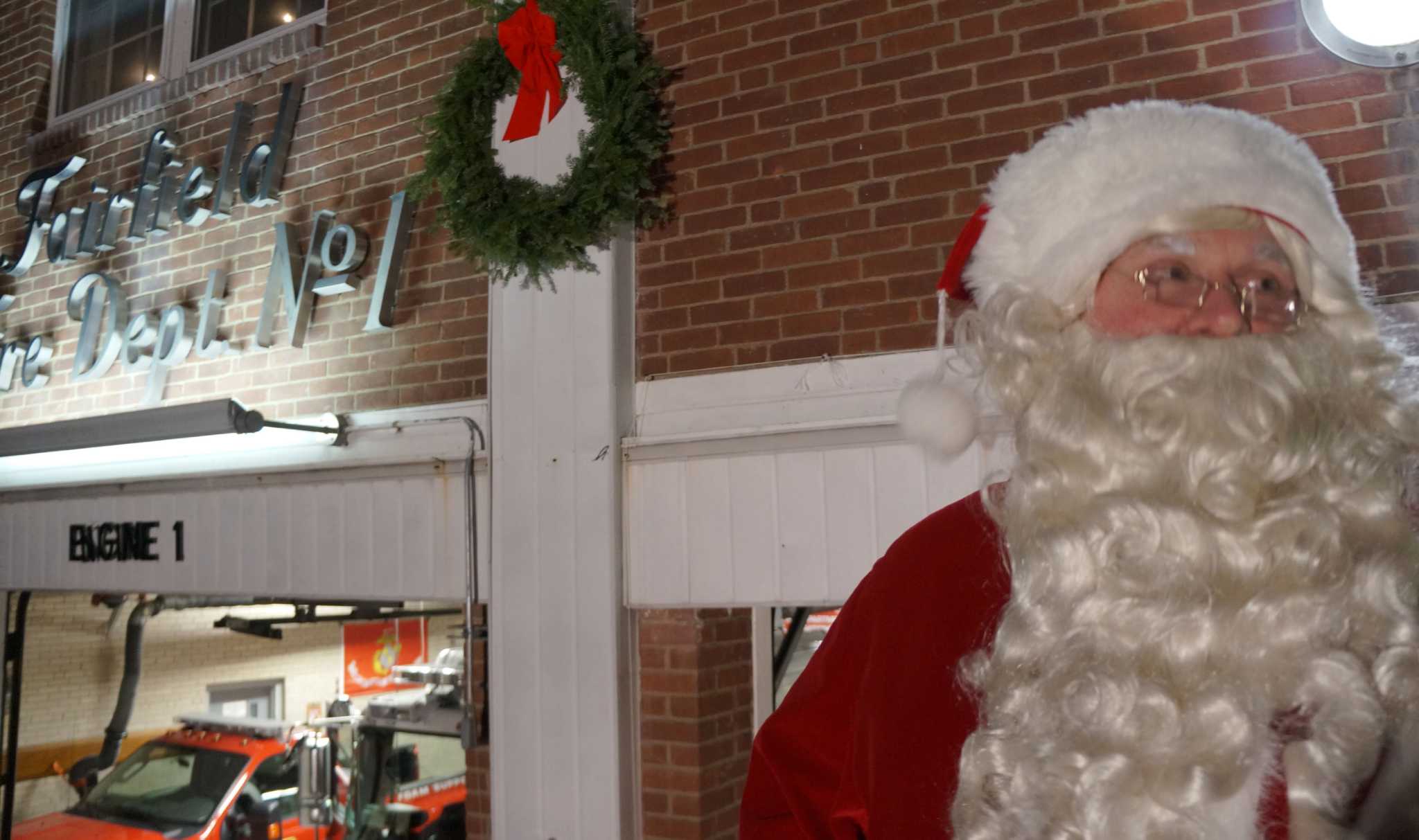A Ho! Ho! Hoedown: Santa stars at Fairfield tree lighting