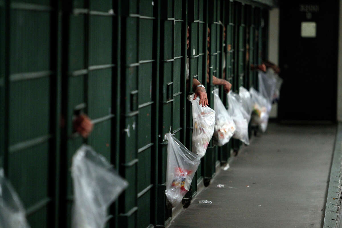 Our local jails: the internet reviews