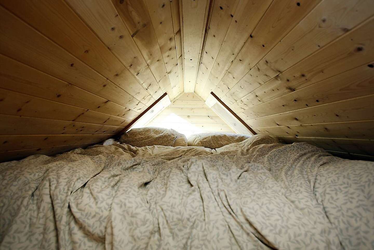 Small-house movement: Living in 120 square feet