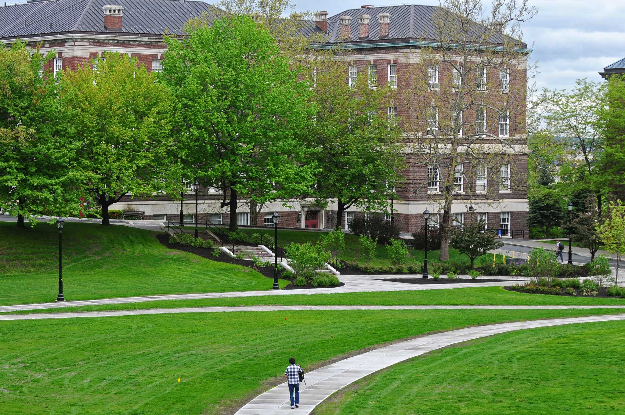 Red ink takes its toll at RPI