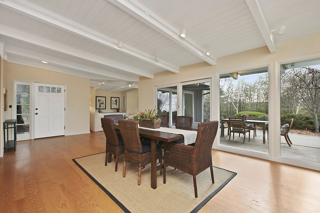 Oakland ranch has views, open layout