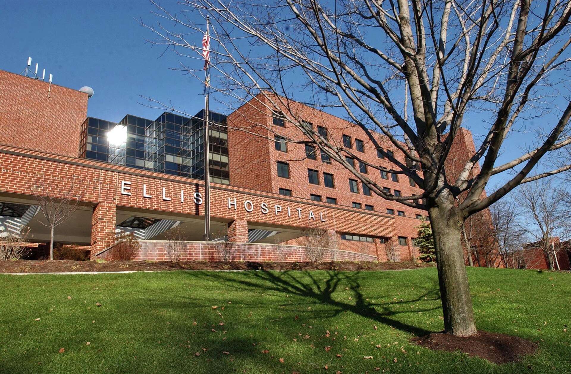 Hospitals' infection rates dropping