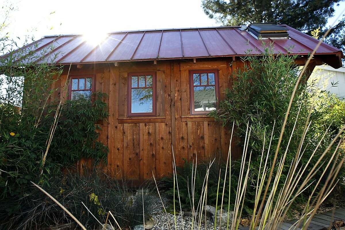 Small-house movement: Living in 120 square feet