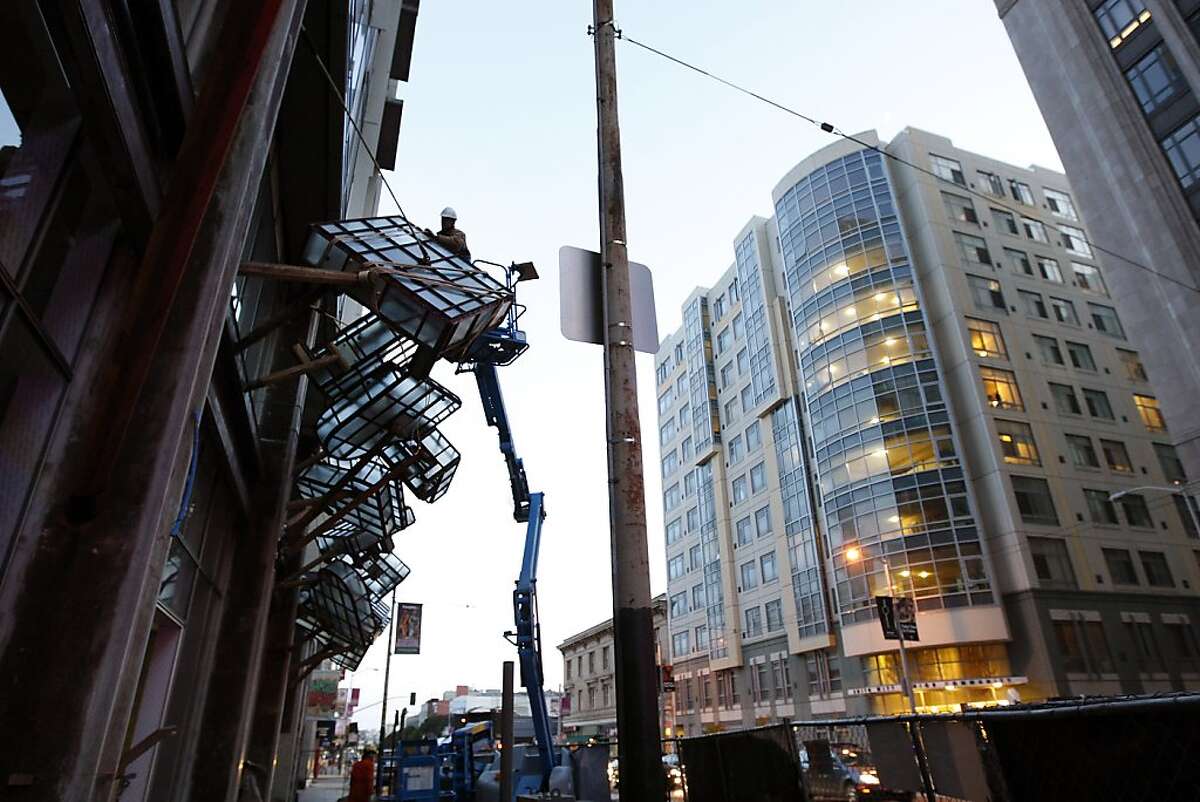 Brian Goggin's 'Caruso's Dream' takes flight