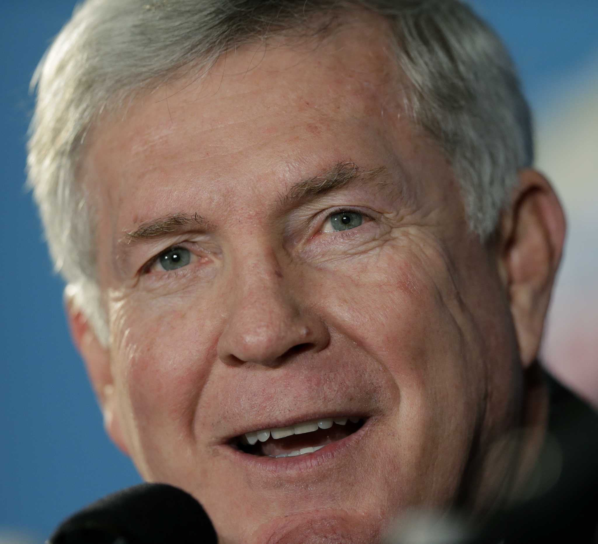 UT President Powers keeps his job