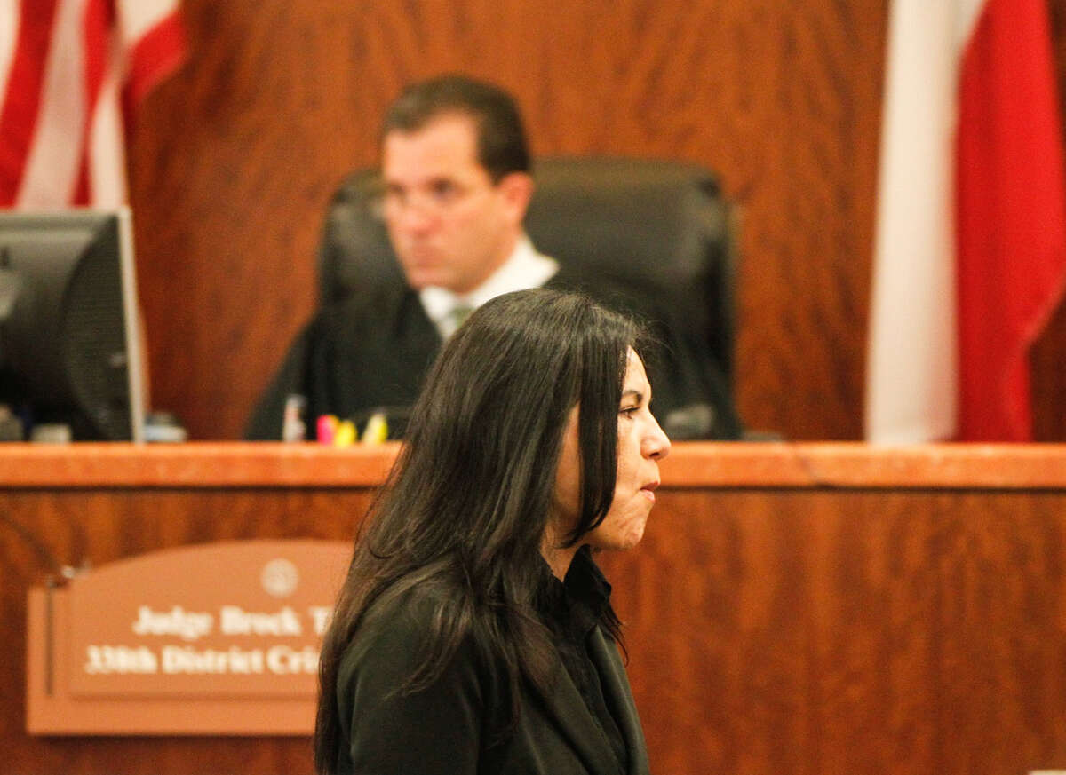 Judge orders accused stiletto killer to surrender passport