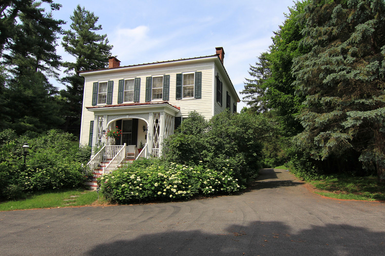 House of the Week: Estate in Guilderland