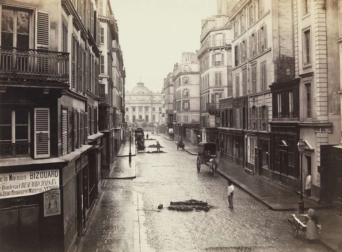Loving Paris in all its 1850-60s disarray